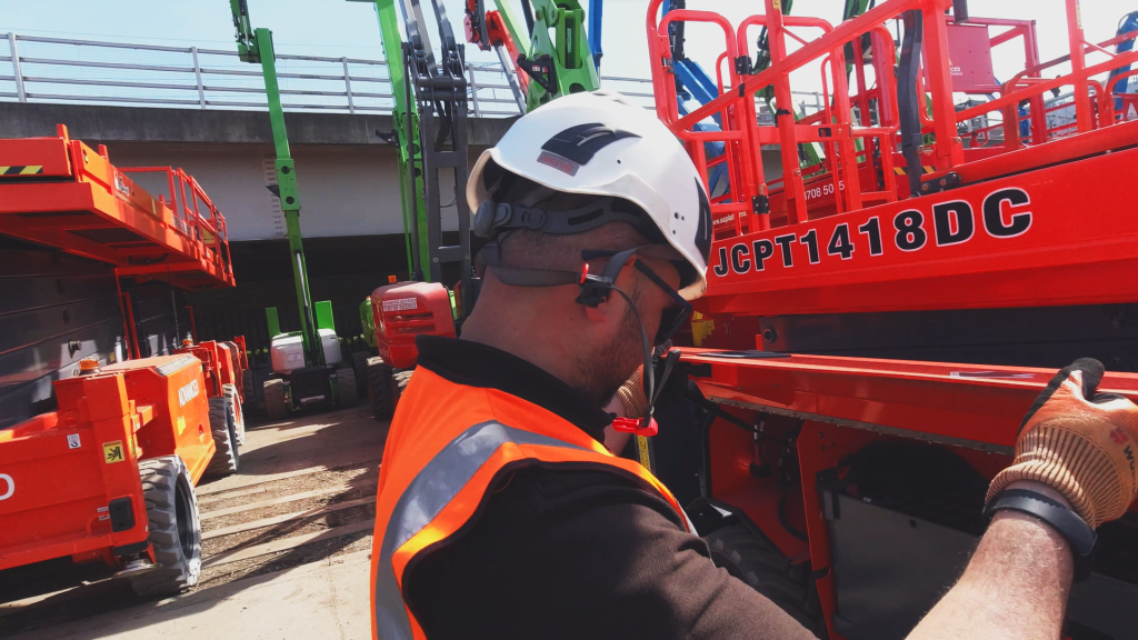 IPAF Demonstrator | Advanced Access Platforms